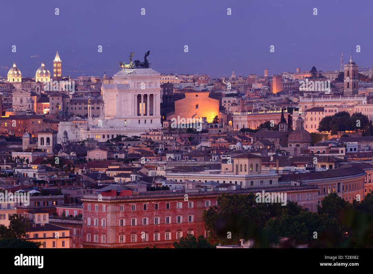 Rome rooftop view with ancient architecture in Italy at night Stock ...