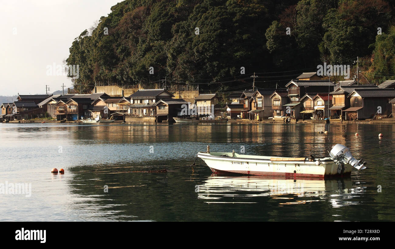 Sunset at fishing village Funaya fishermen houses Ine, Kyoto Japan ...