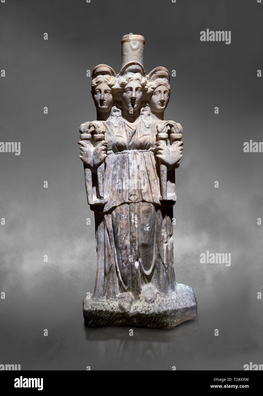 Hecate hi-res stock photography and images - Alamy