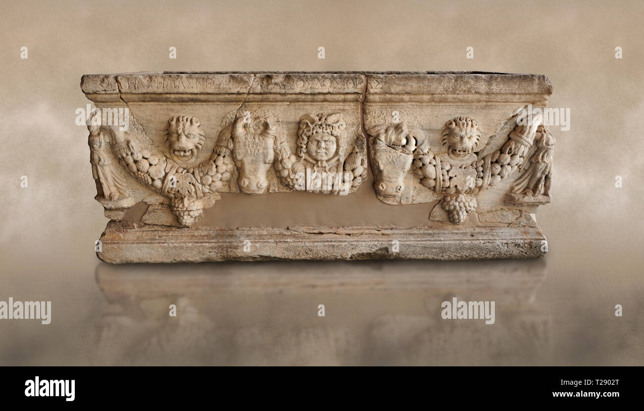 Roman aretfact hi-res stock photography and images - Alamy