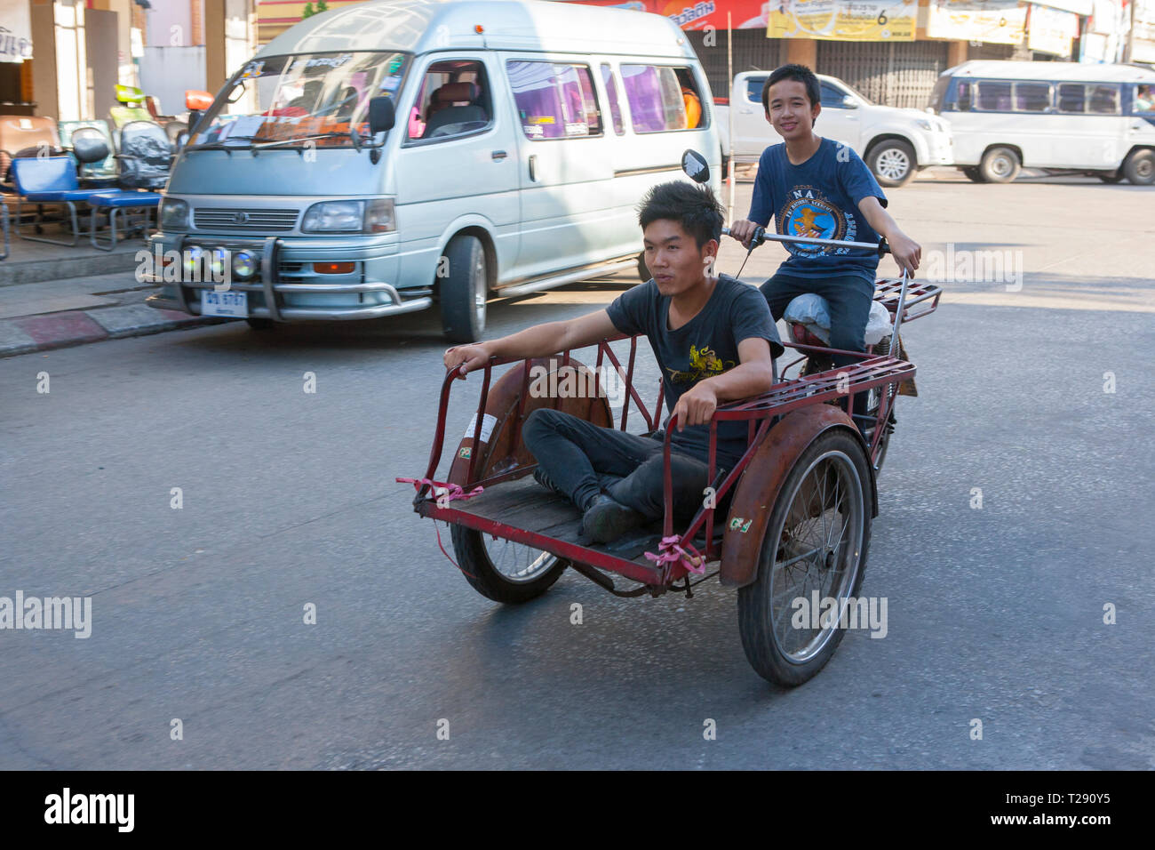 Moped thai hi-res stock photography and images - Alamy