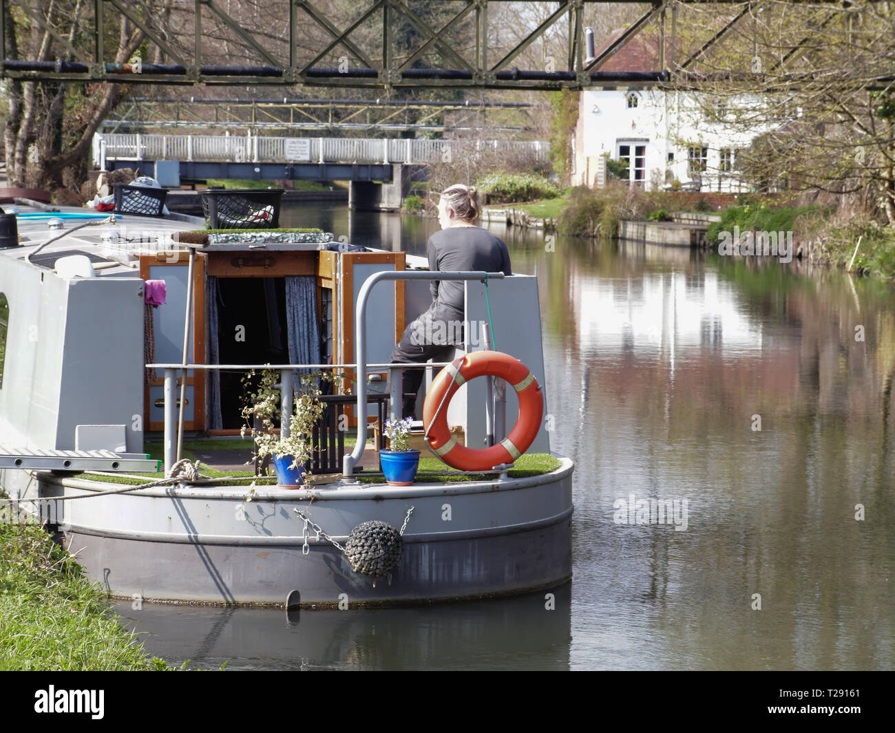 Rowbarge inn hi-res stock photography and images - Alamy