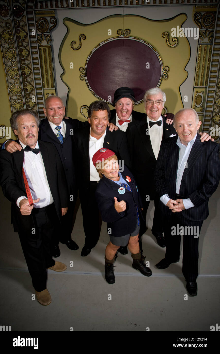 The krankies hi-res stock photography and images - Alamy