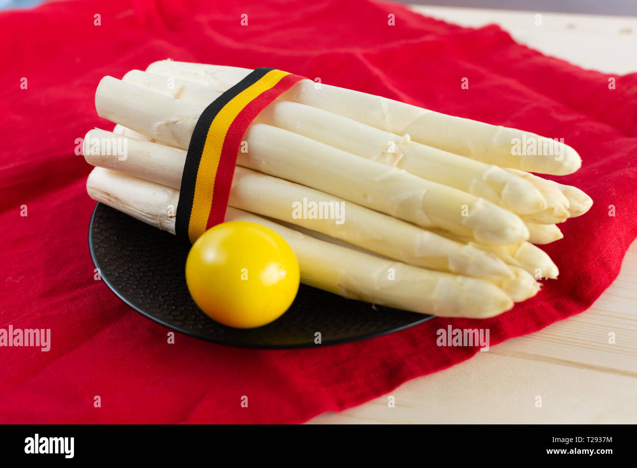 New harvest of white asparagus vegetable, high quality Belgian ...