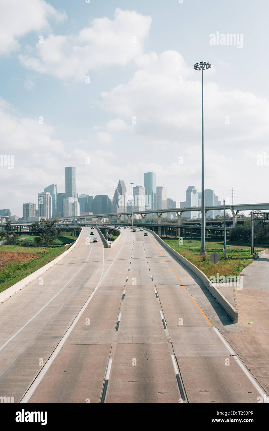 Interstate 45 and the downtown Houston skyline, in Houston, Texas Stock ...