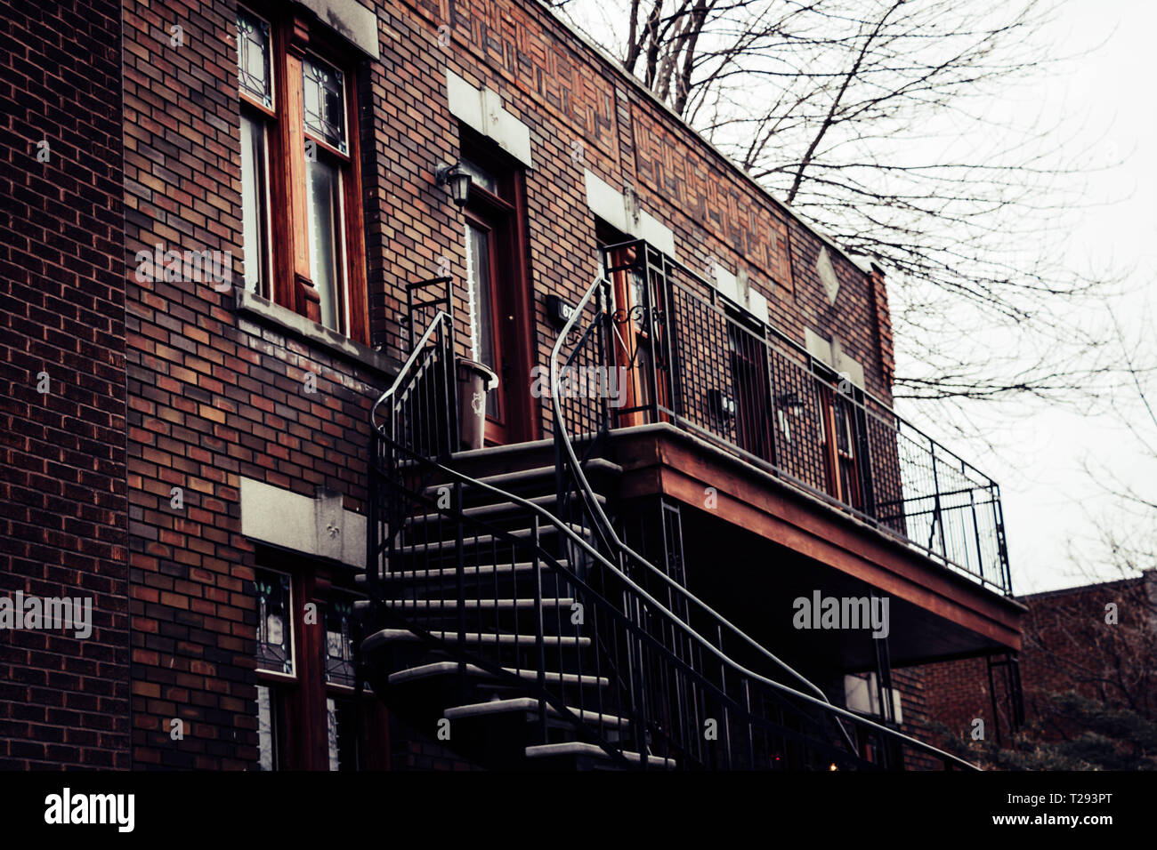 Outside stairs hi-res stock photography and images - Alamy