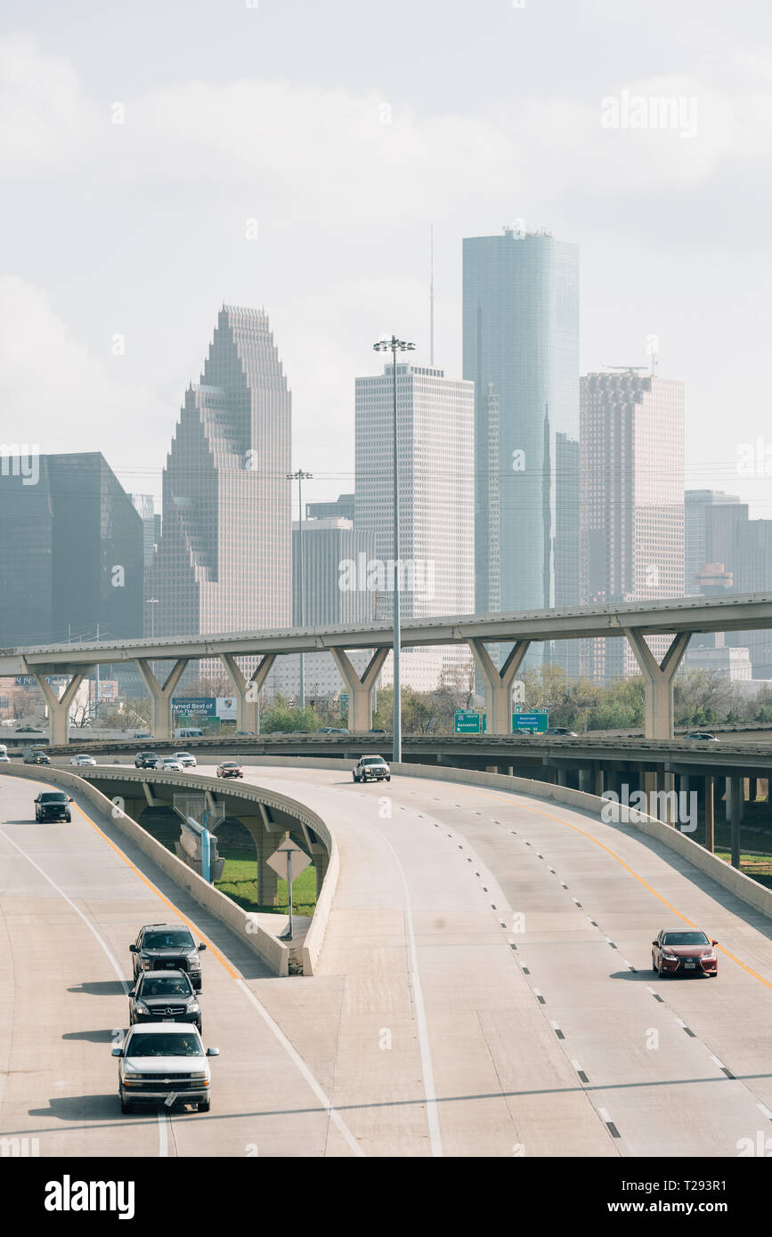 Interstate 45 and the downtown Houston skyline, in Houston, Texas Stock ...