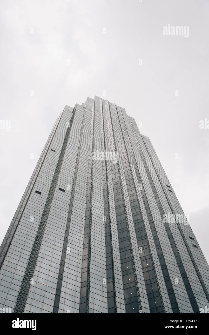 The Williams Tower, a modern skyscraper in Houston, Texas Stock Photo ...