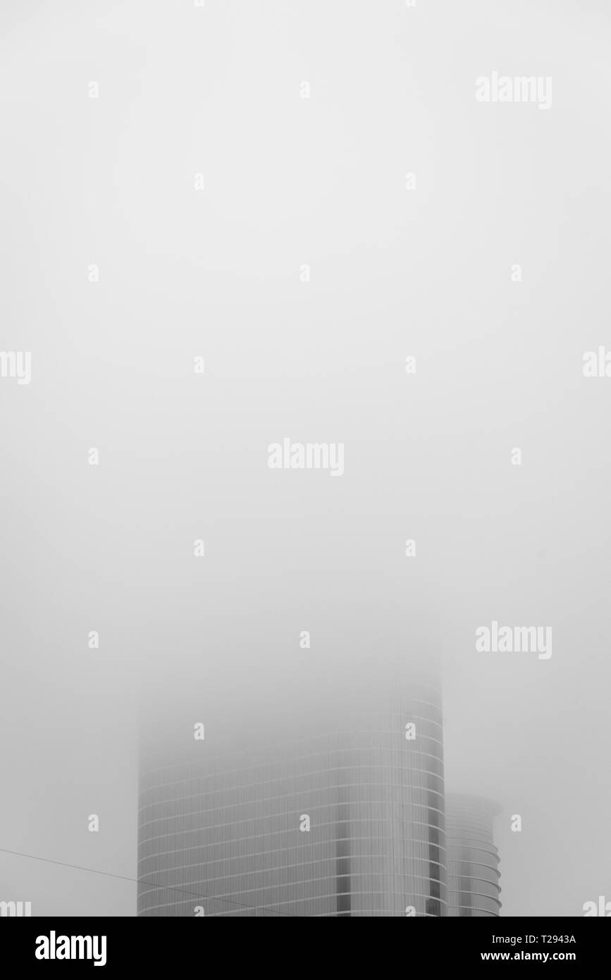 Modern skyscraper in fog, in Houston, Texas Stock Photo - Alamy