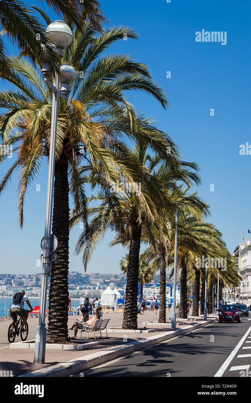 Nice seafront france hi-res stock photography and images - Alamy