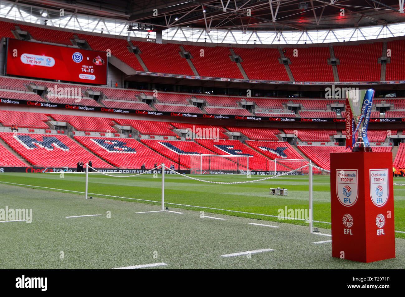 Efl trophy football hi-res stock photography and images - Alamy