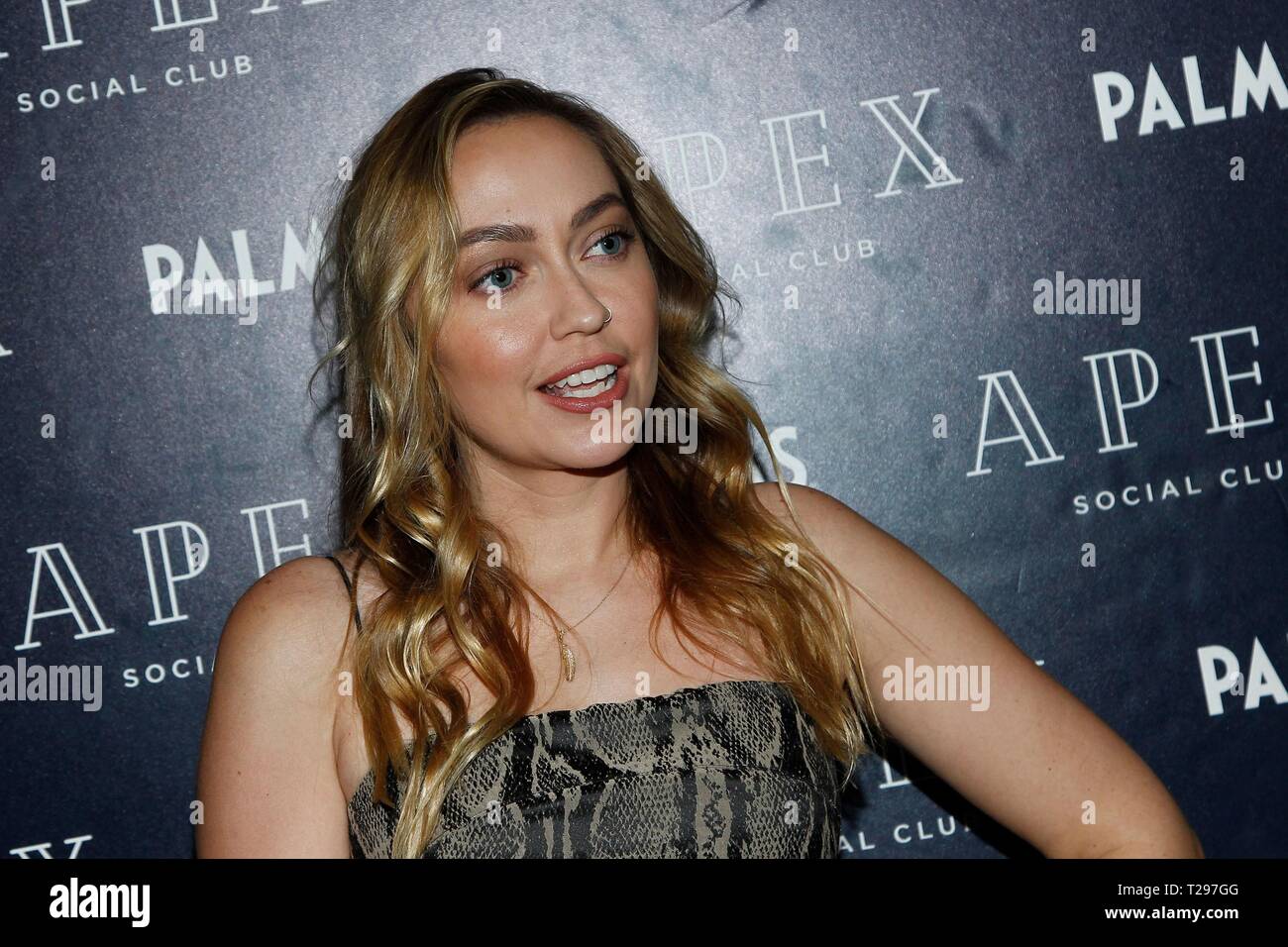 Brandi cyrus guest dj set hi-res stock photography and images - Alamy