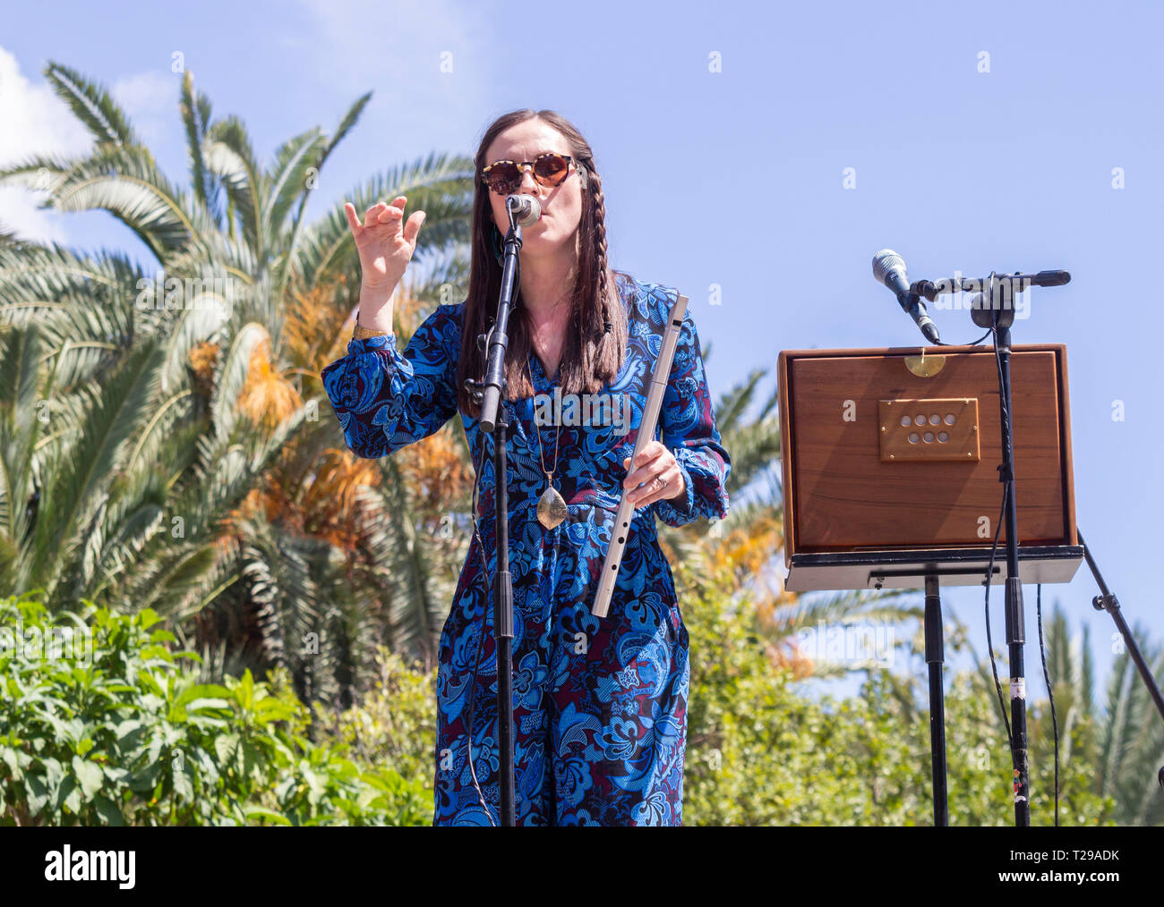 Award winning Scottish folk singer/musician, Julie Fowlis, in concert ...