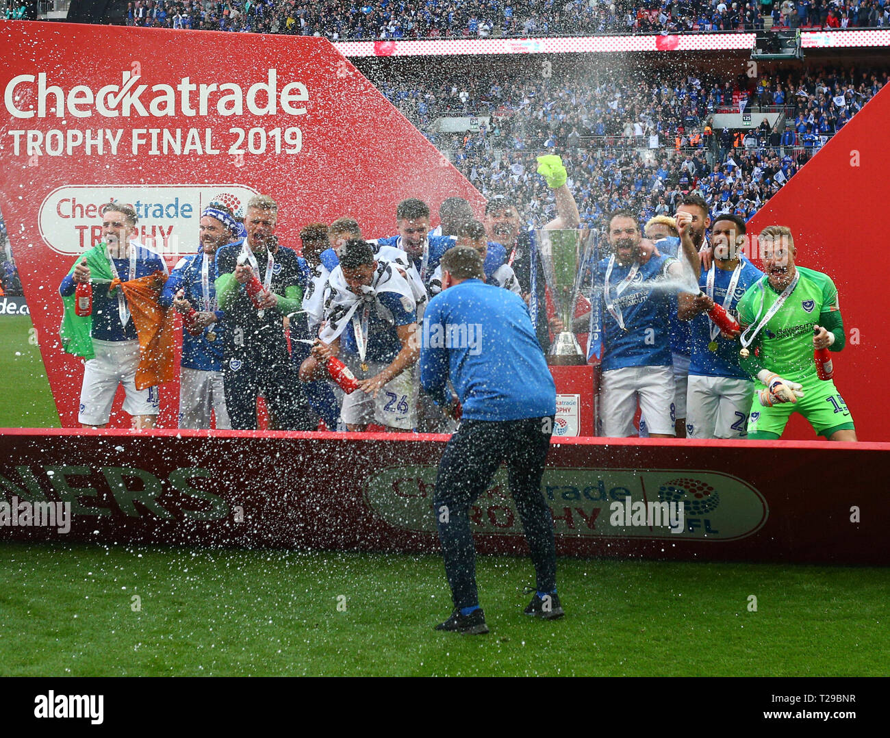 London, UK. 31st Mar, 2019. Checkatrade Trophy Final, Portsmouth versus ...