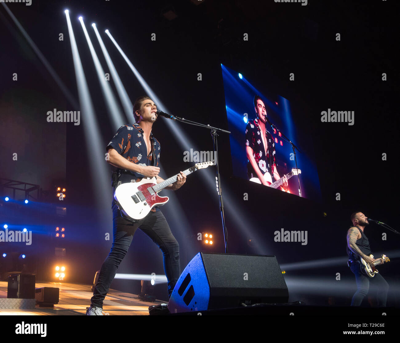 Busted charlie simpson hi-res stock photography and images - Alamy