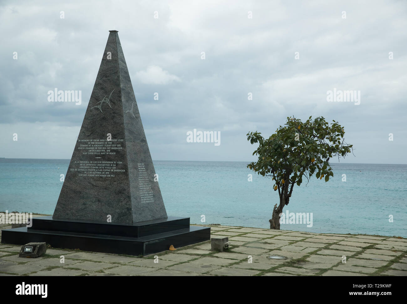 Cuban monument barbados hi-res stock photography and images - Alamy