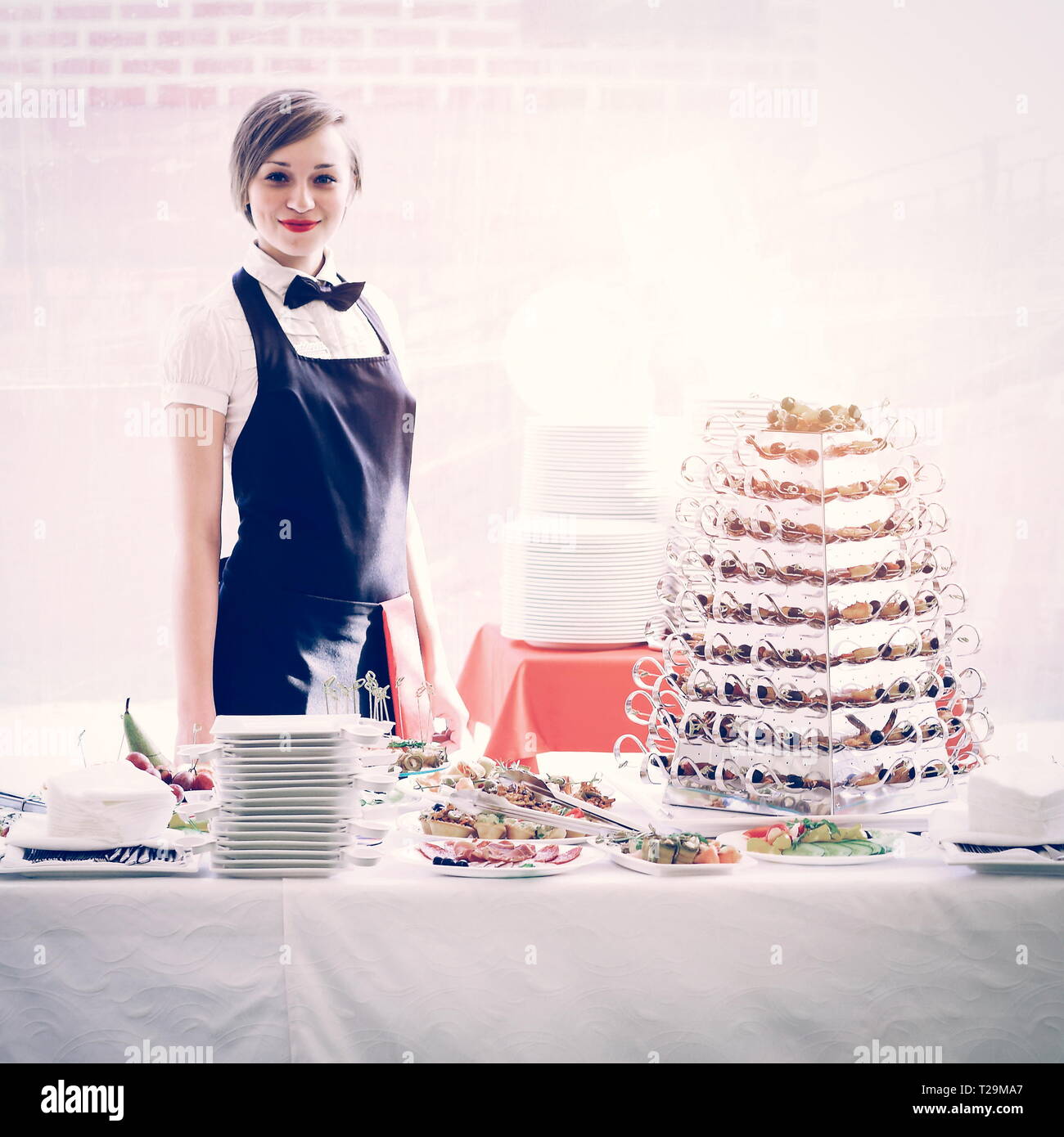 Waiter and waitress formal hi-res stock photography and images - Alamy
