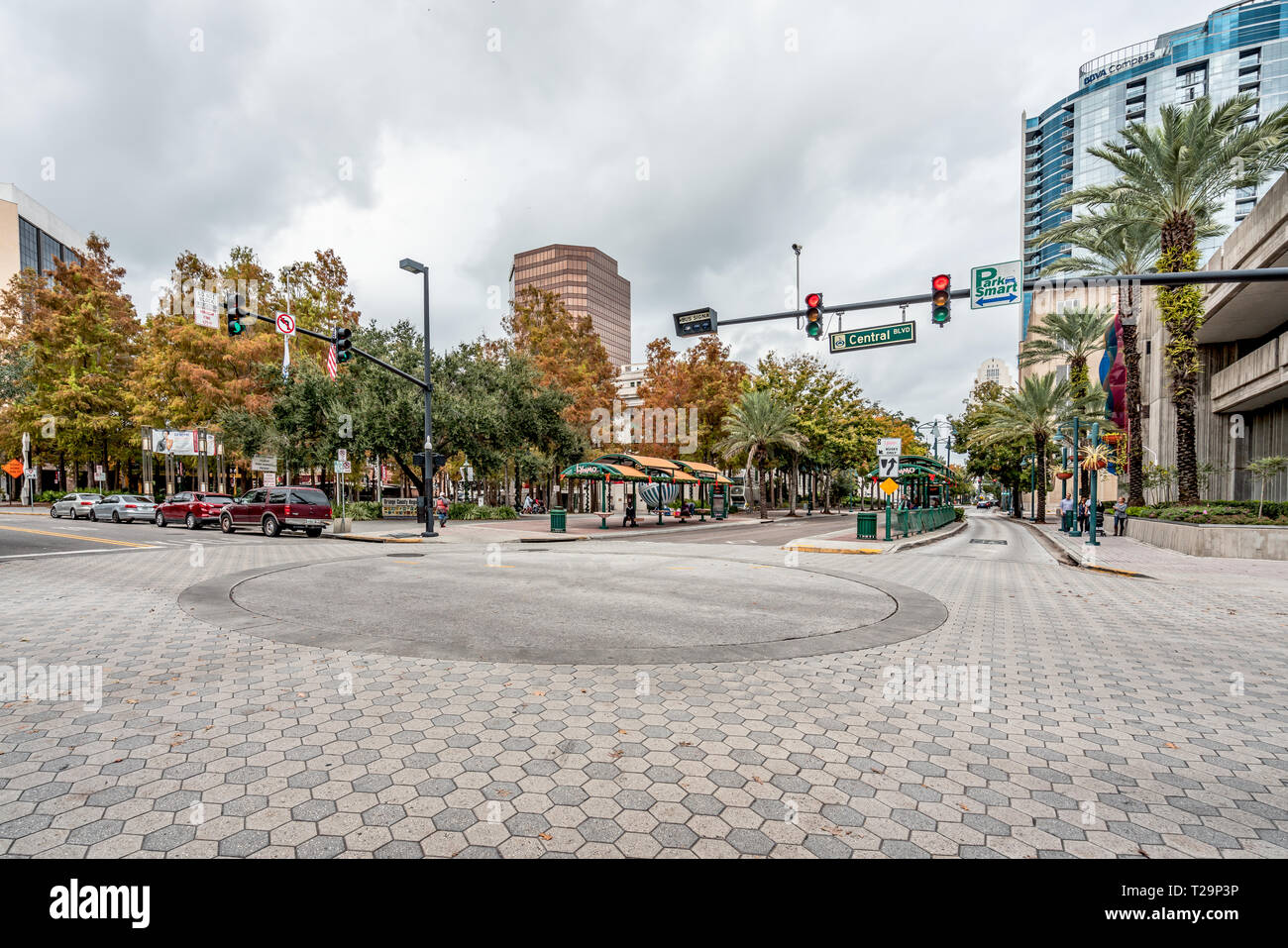 Central boulevard hi-res stock photography and images - Alamy