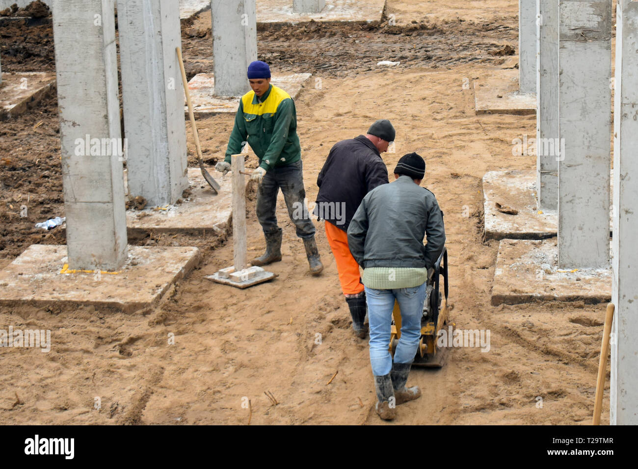 Concrete steel construction hi-res stock photography and images - Alamy