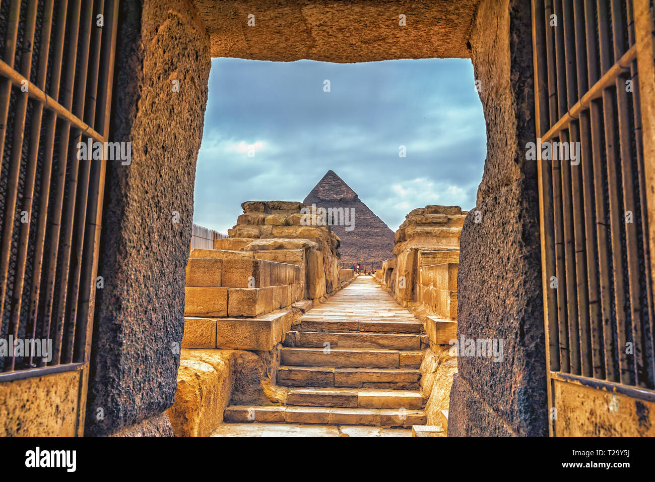 Valley Temple of Khafre and the Pyramid of Khafre in Giza, Egypt Stock ...