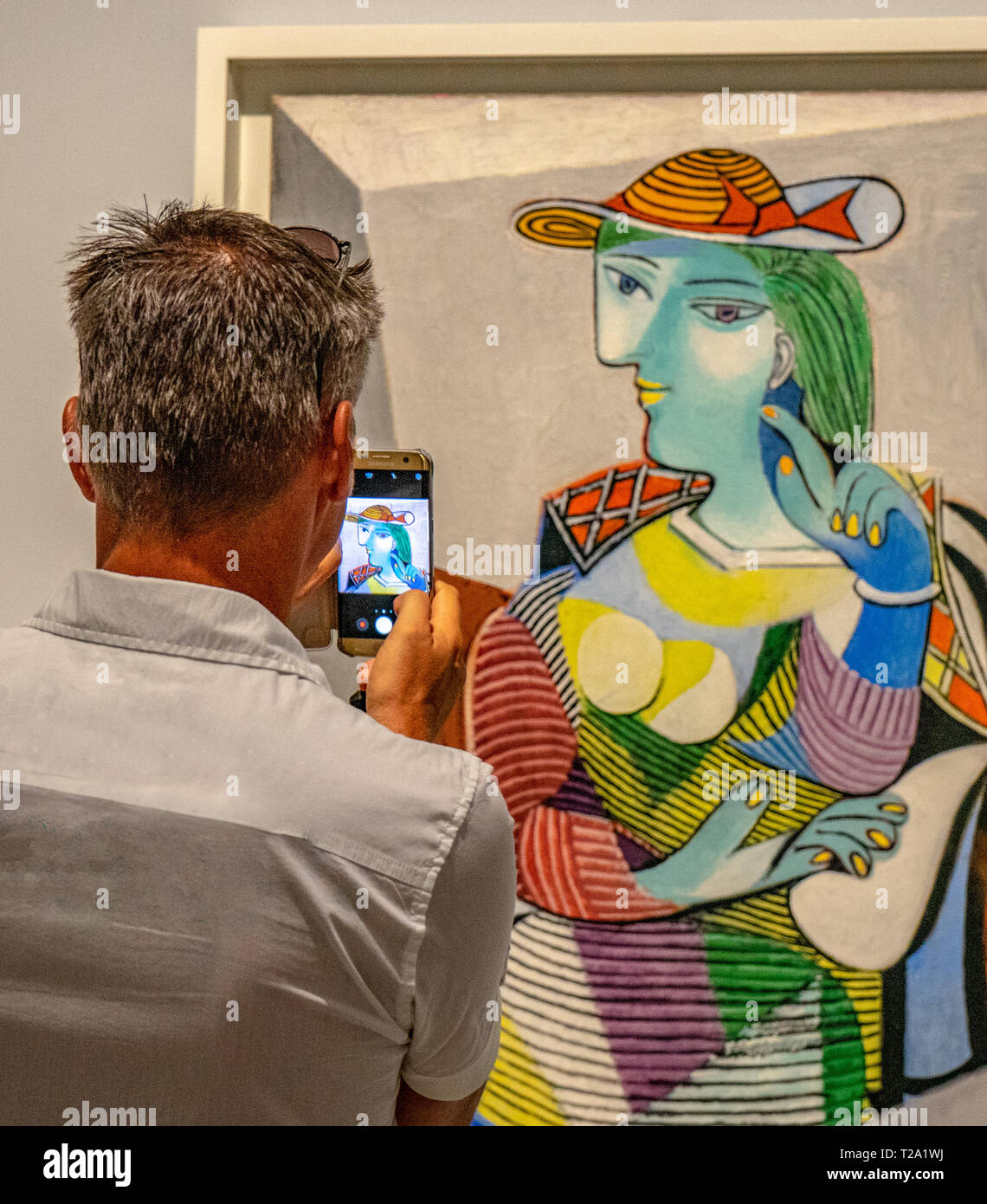 Capture capturing picture or image hi-res stock photography and images ...