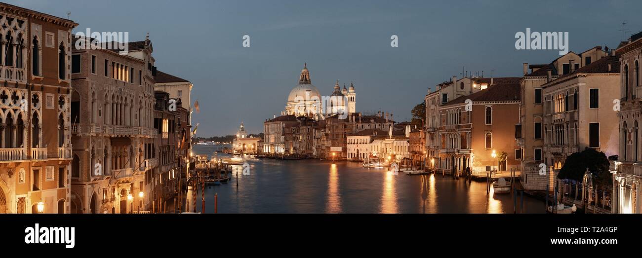 Venice Grand Canal at night, Italy. Panorama Stock Photo - Alamy
