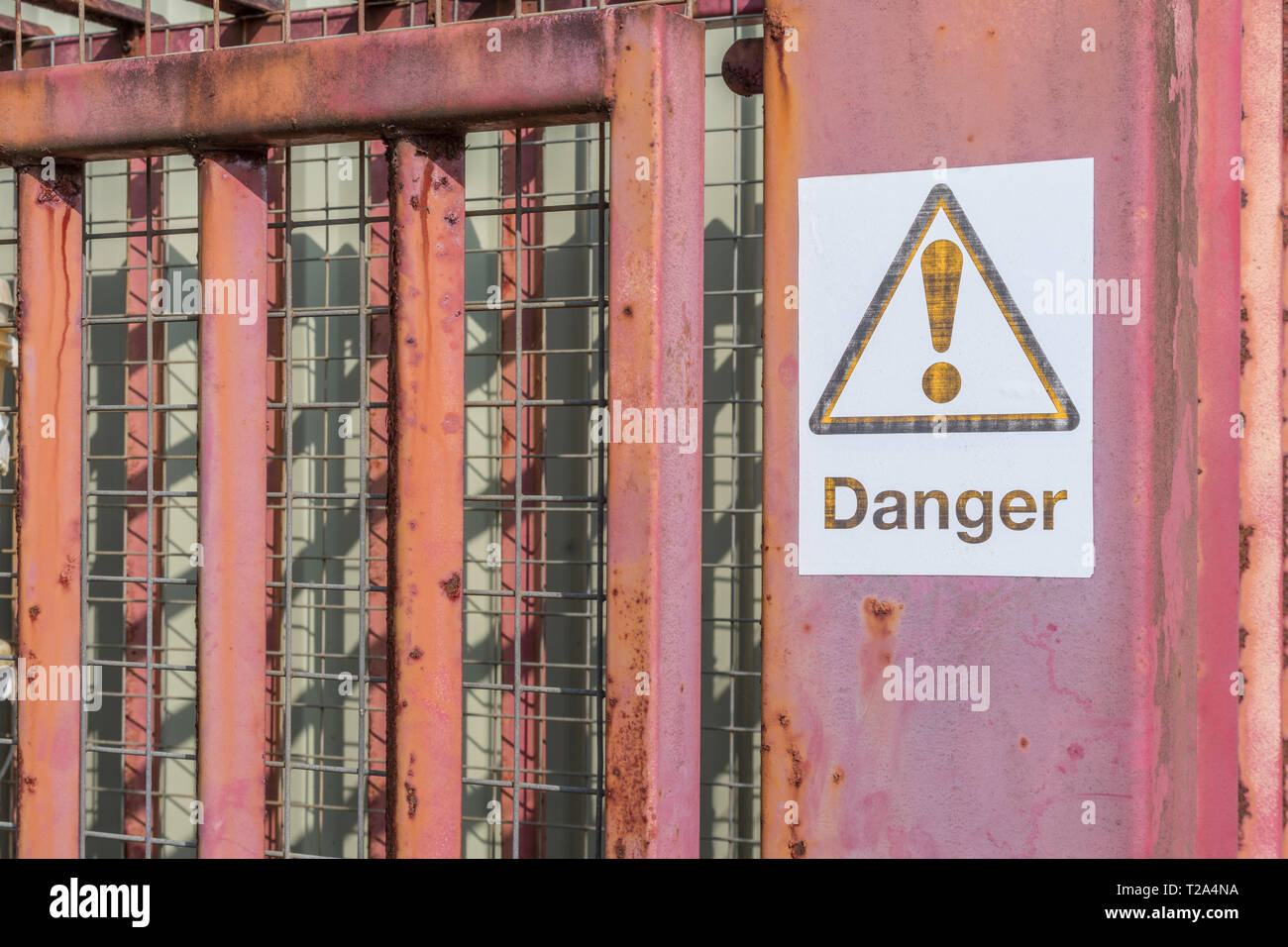 Factory safety signs hi-res stock photography and images - Alamy