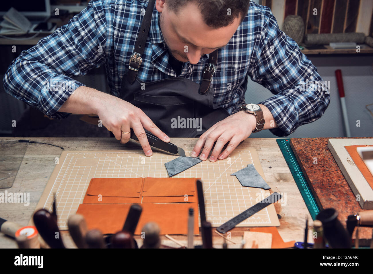 Making leather goods hi-res stock photography and images - Alamy