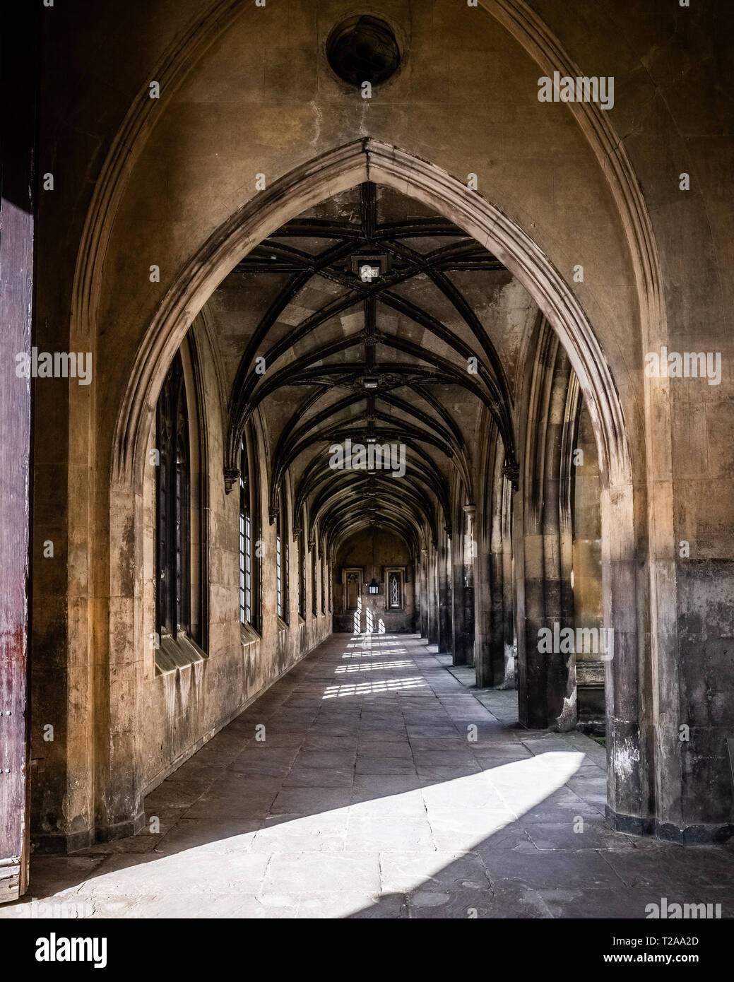 Stone hallway arches hi-res stock photography and images - Alamy