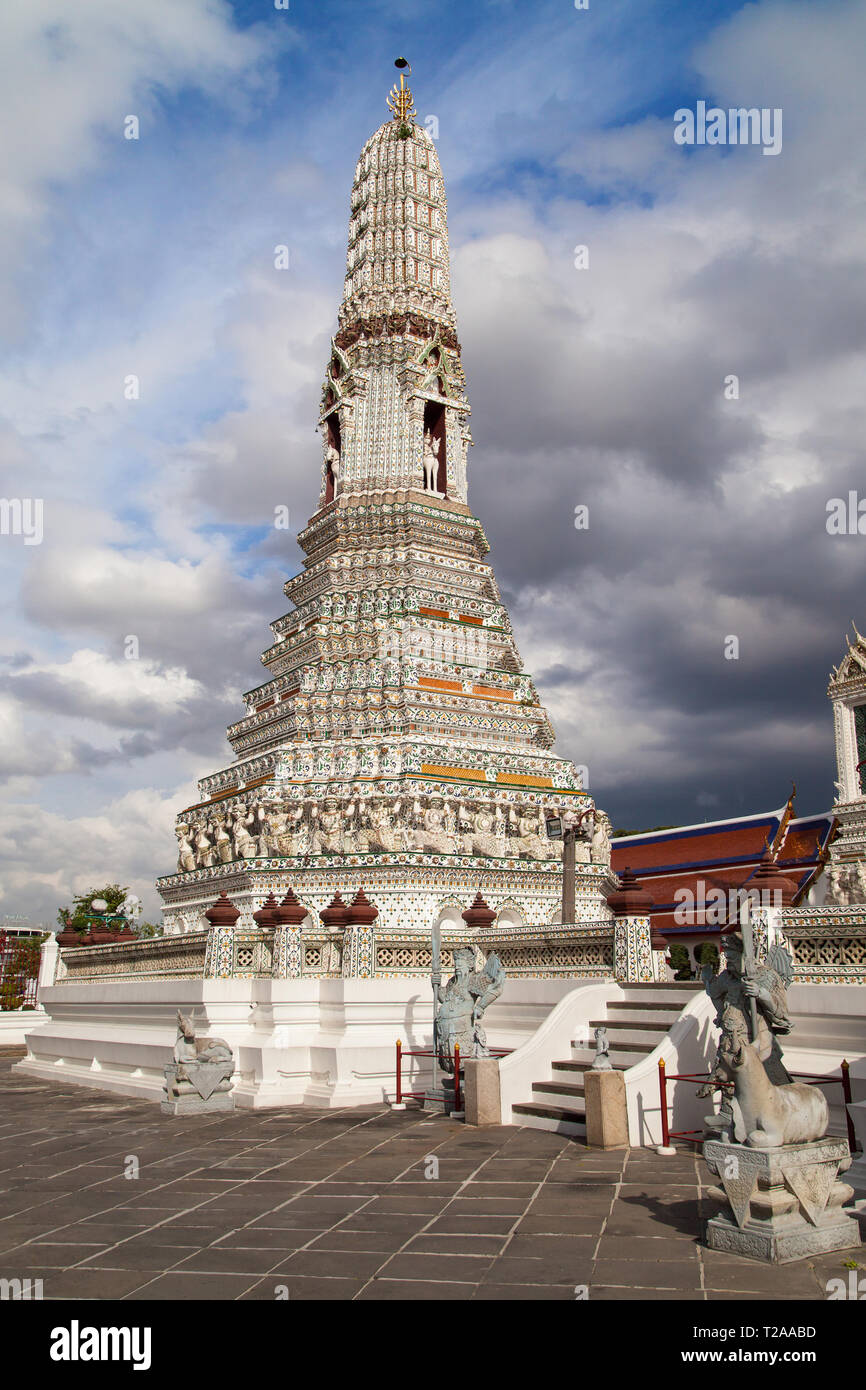Prang hi-res stock photography and images - Alamy