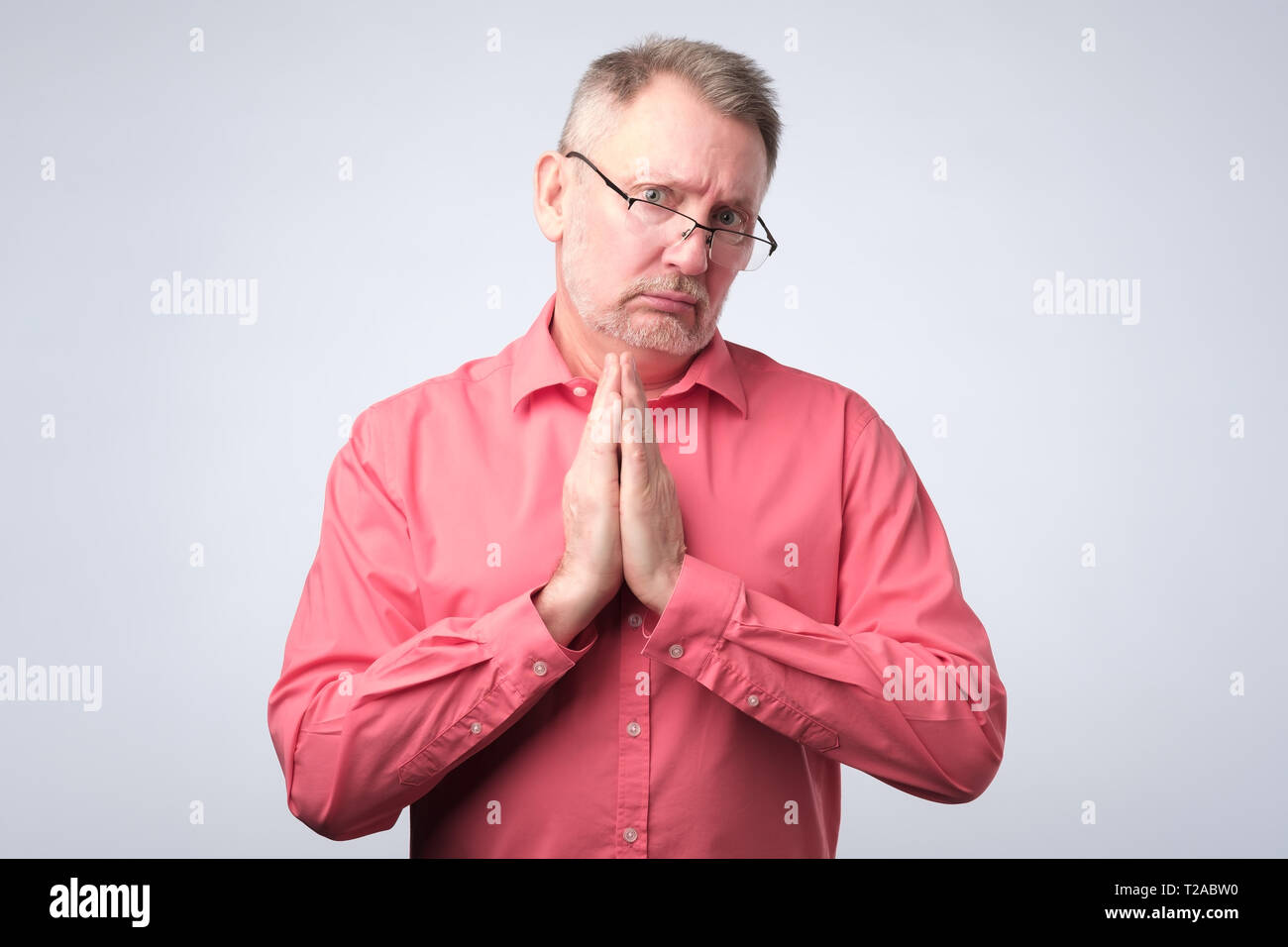 Old man asking for help hi-res stock photography and images - Alamy