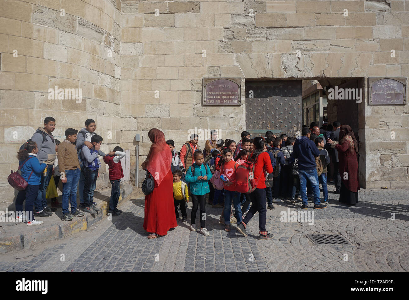 Alexandria, Egypt: Egyptian school children wait to enter the Qaitbay ...