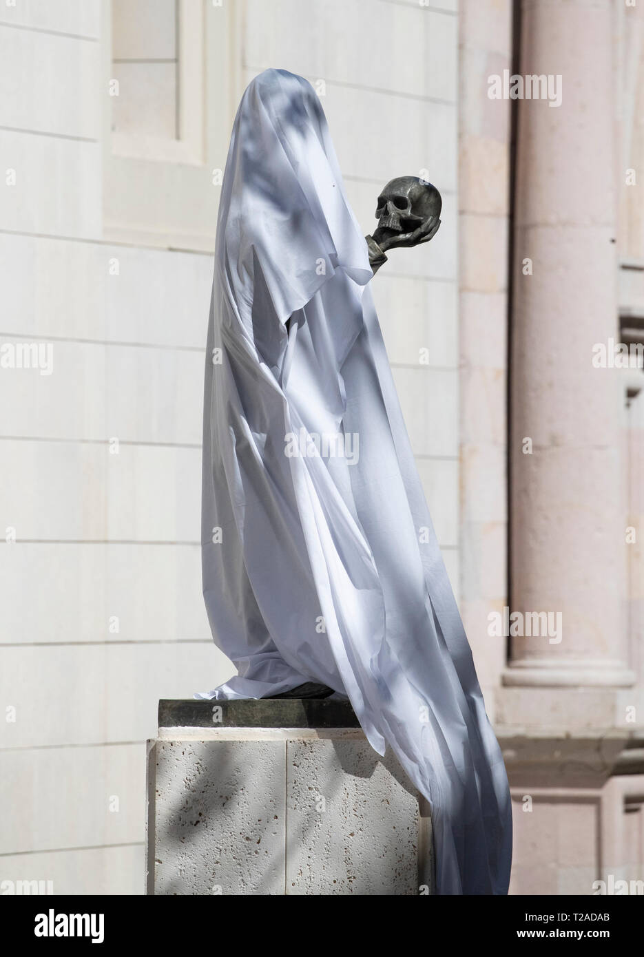 A statue of William Shakespeare is covered up before being officially ...