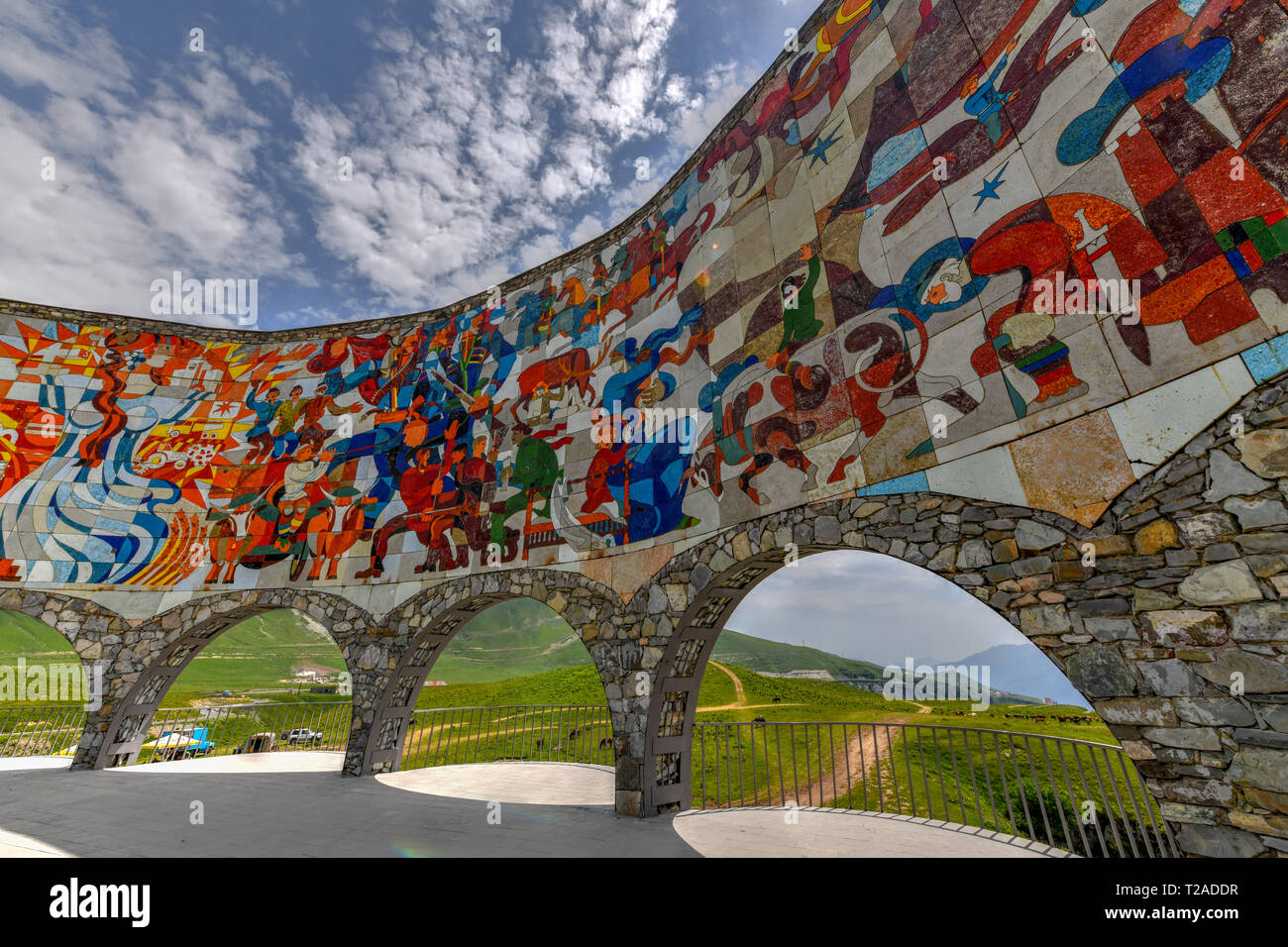Monument to the friendship between the countries of Georgia and Russia ...
