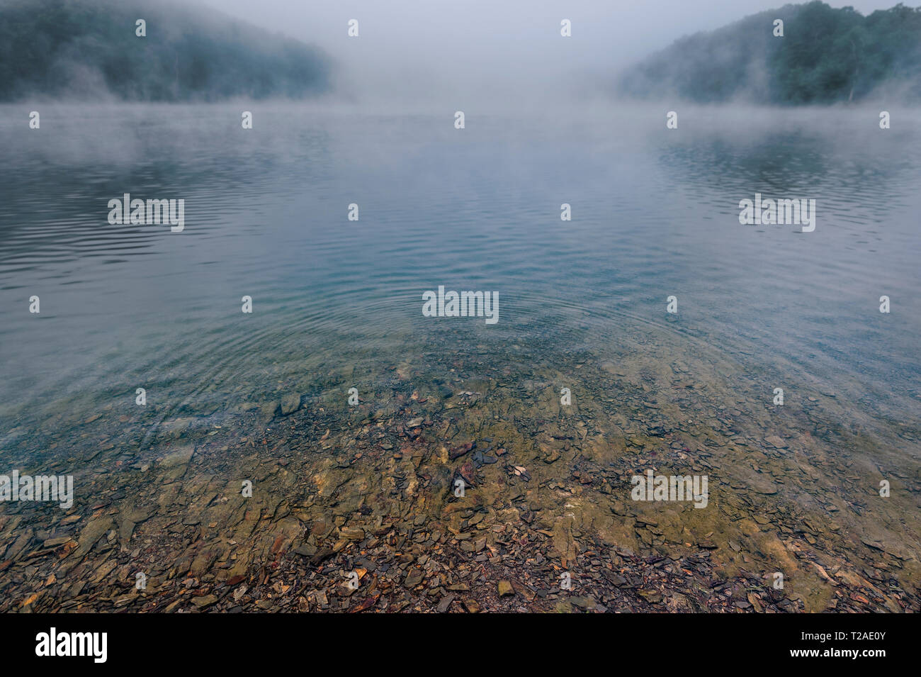 Horizontal ripples hi-res stock photography and images - Alamy