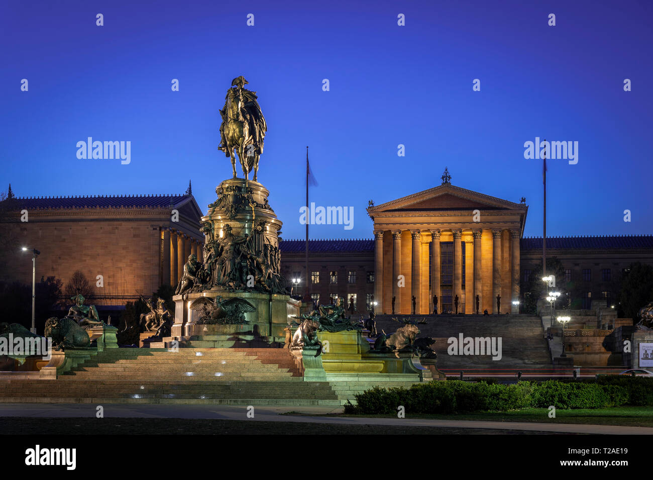 Statue downtown philadelphia hi-res stock photography and images - Alamy