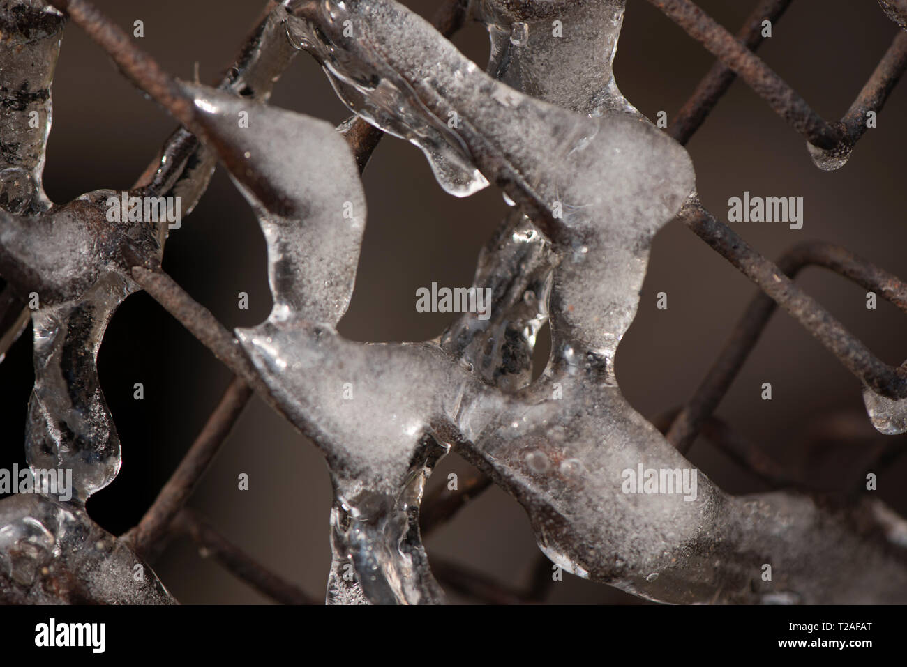 Block of ice paper hi-res stock photography and images - Alamy