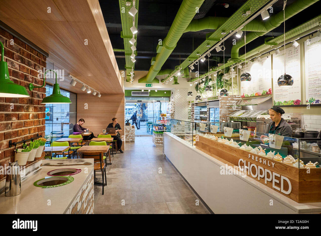 Good restaurant interior hi-res stock photography and images - Alamy