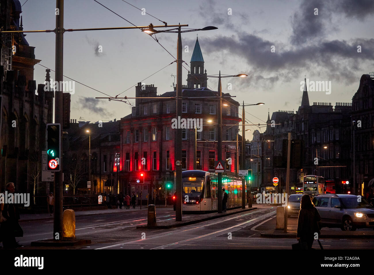 Princess street edinburgh hi-res stock photography and images - Alamy