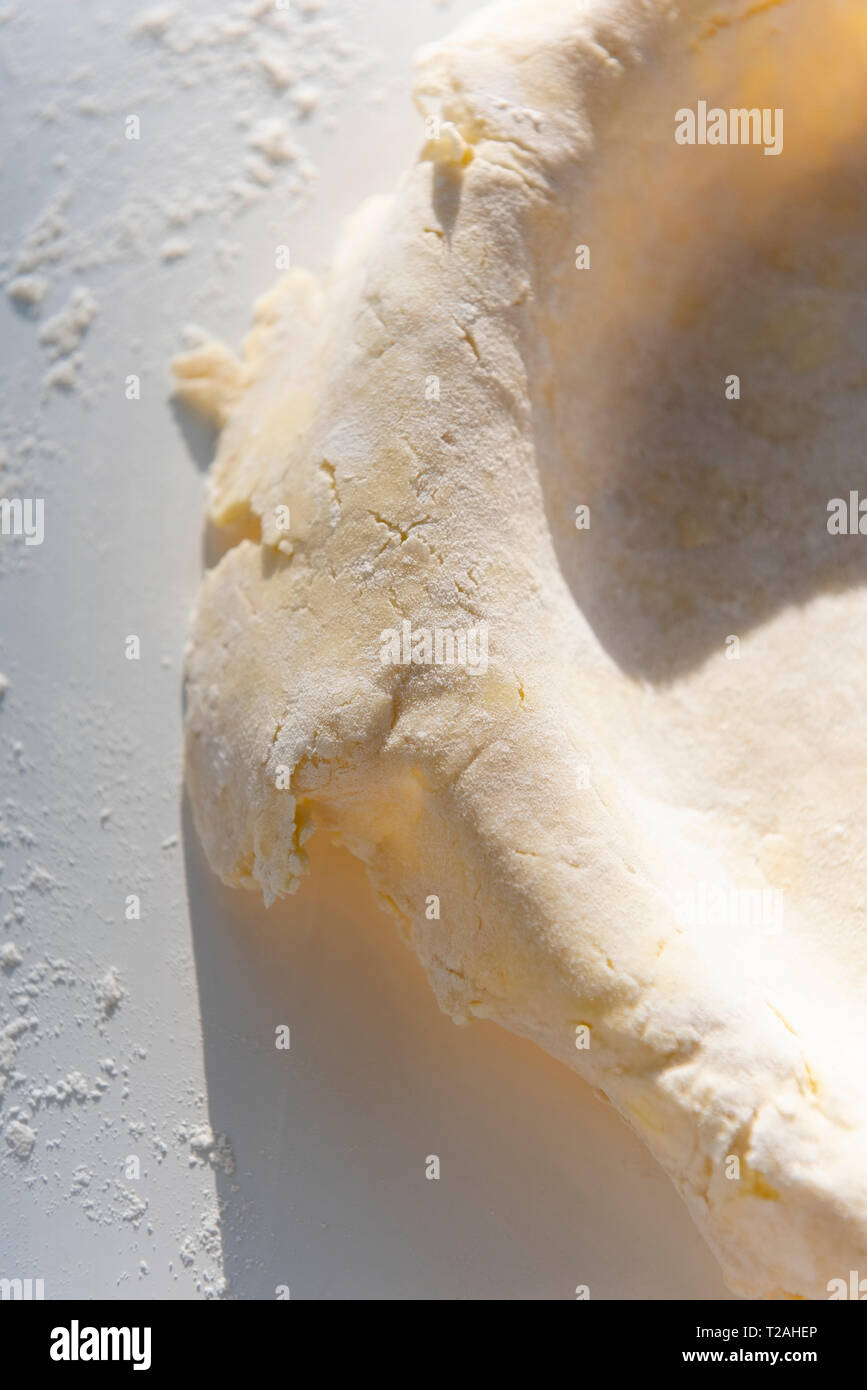 Raw pie hi-res stock photography and images - Alamy