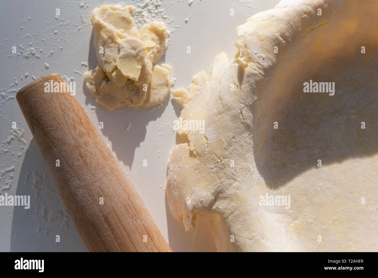Crust rolling pin hi-res stock photography and images - Alamy