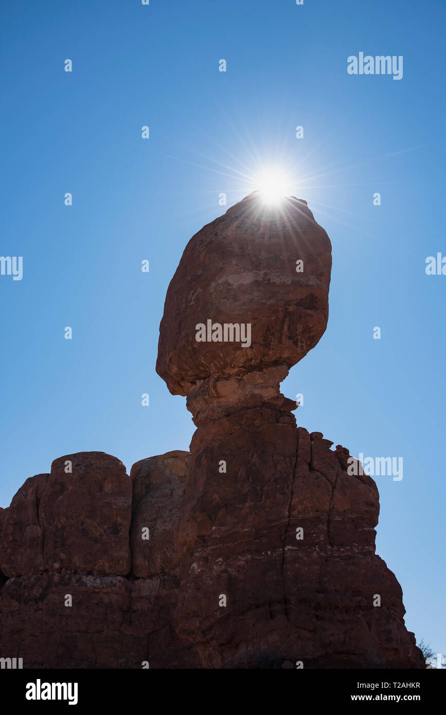 Balanced Rock in Arches National Park, Utah, USA Stock Photo - Alamy