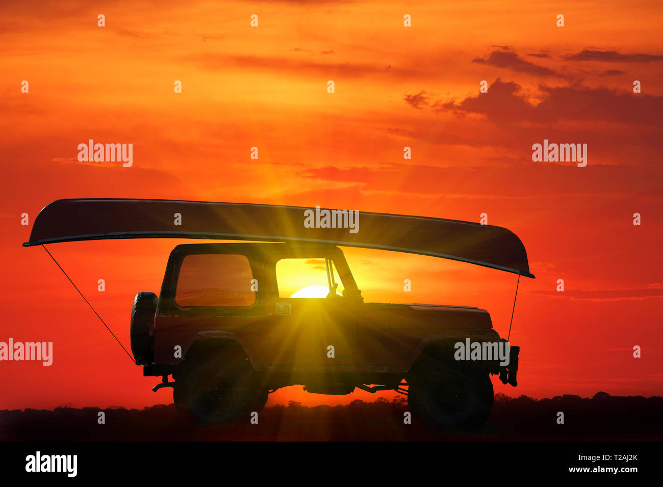 Jeep sunset hi-res stock photography and images - Alamy