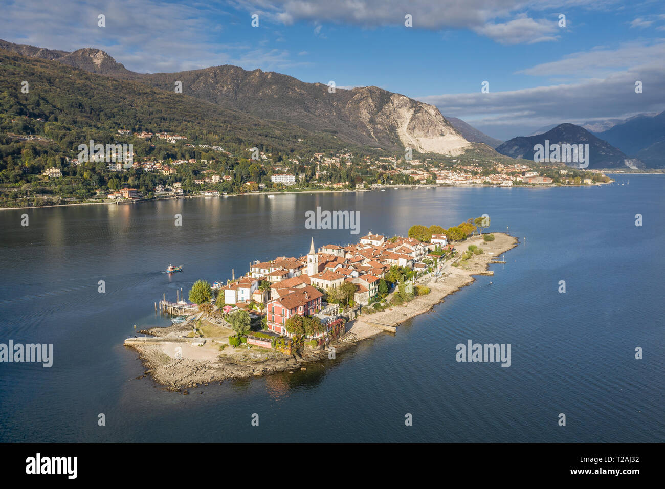 Isola dei pescatori hi-res stock photography and images - Alamy
