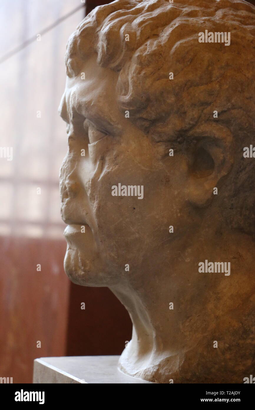 Statue at museum Stock Photo - Alamy