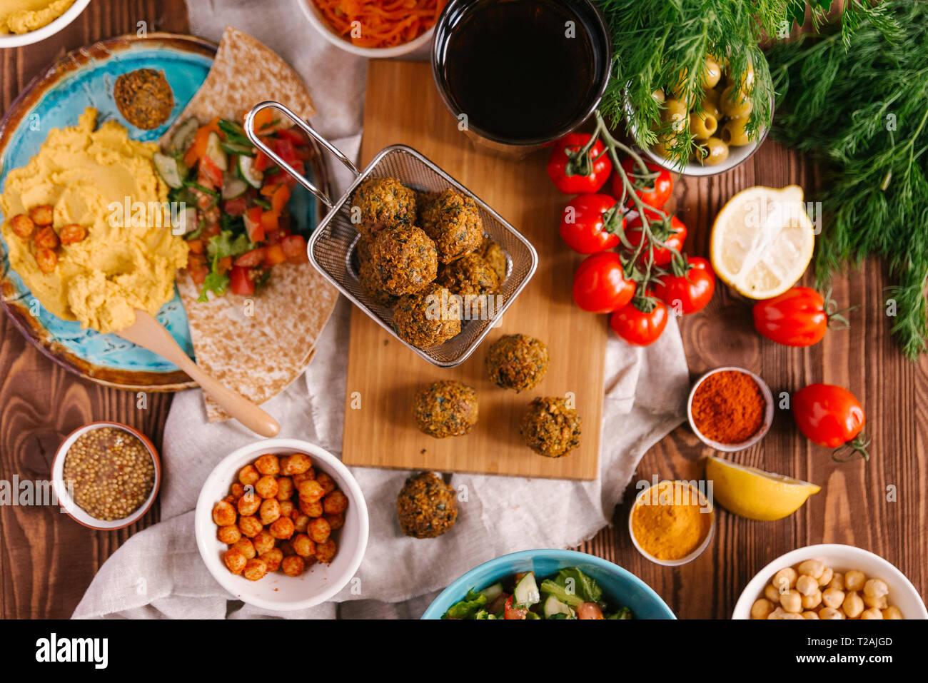 Falafel with ingredients Stock Photo - Alamy