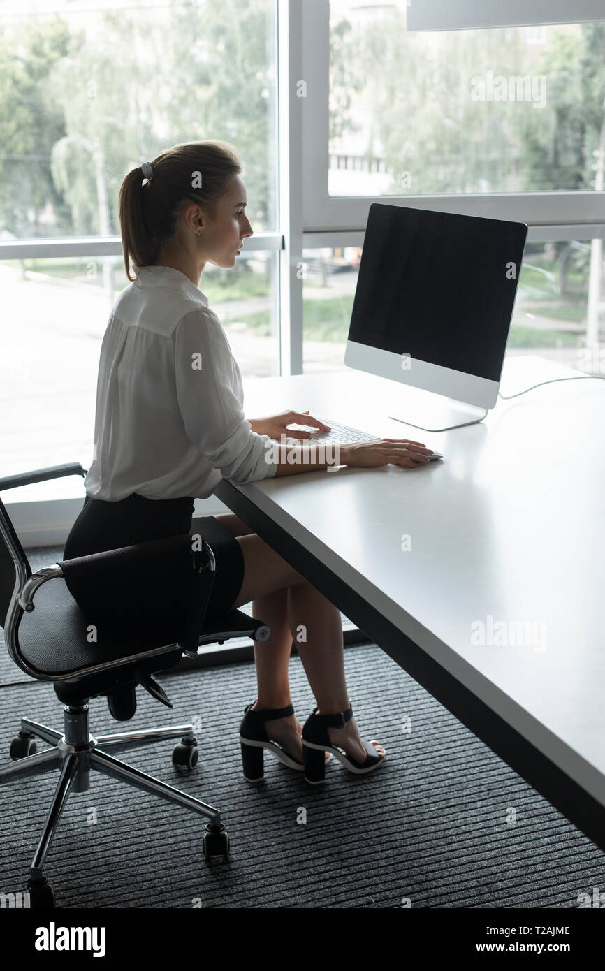 Computer vertical image hi-res stock photography and images - Alamy