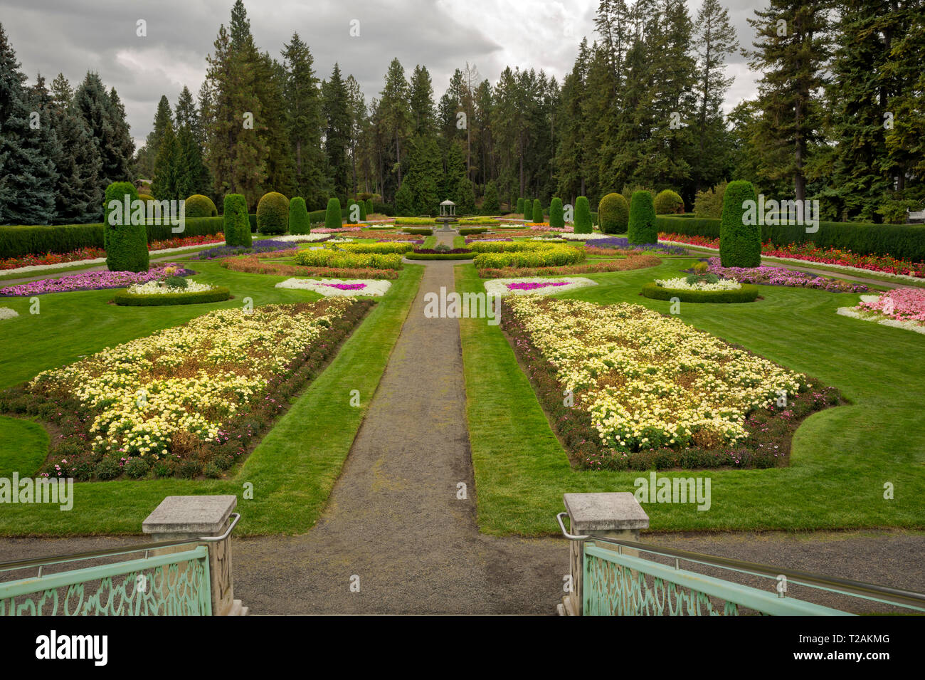 Duncan sunken garden hi-res stock photography and images - Alamy