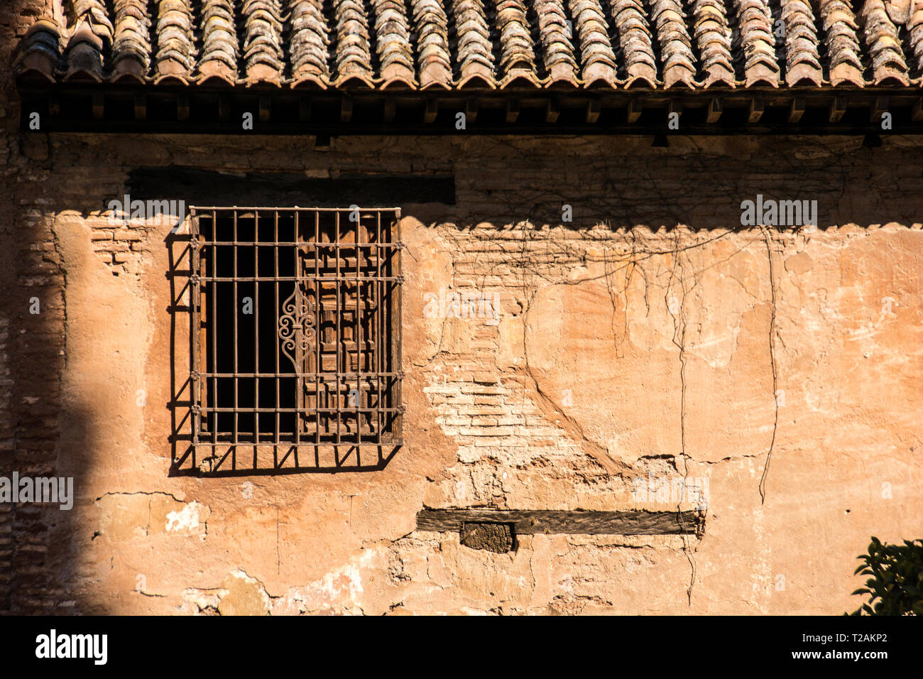 Security frame hi-res stock photography and images - Alamy