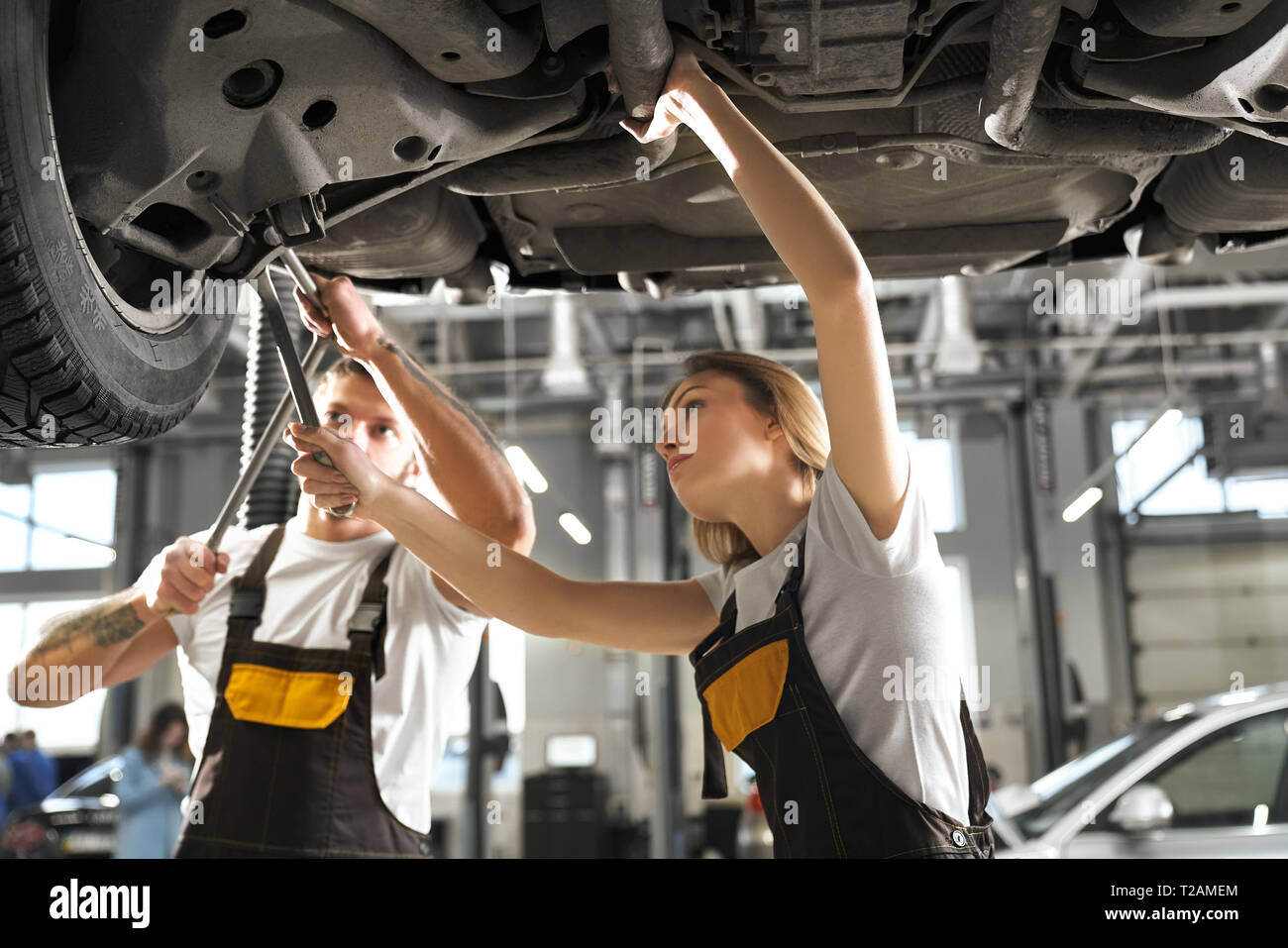 Under chassis hi-res stock photography and images - Alamy